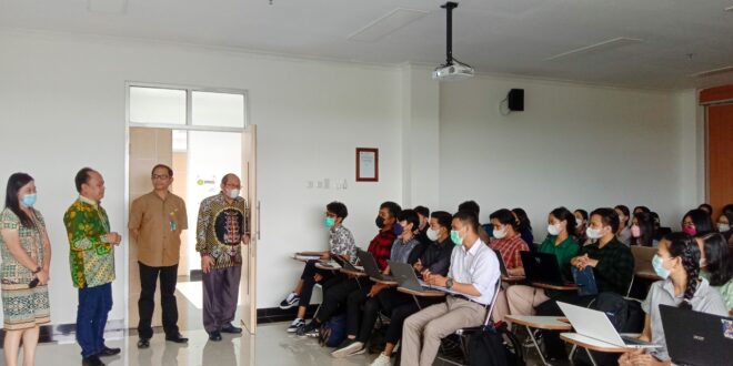 Evaluasi Sapras Gedung, Rektor UPR Tinjau Pelaksanaan Perkuliahan ...